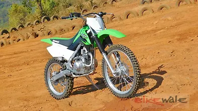 Kawasaki KLX 140G Price, Images, Colours, Mileage & Reviews | BikeWale