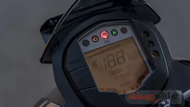 KTM 200 Duke Price, Images, Colours, Mileage & Reviews | BikeWale