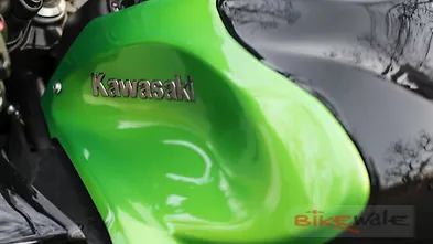 Kawasaki Z900 Price, Reviews, Spec, Images, Mileage, Colours | Bikewale