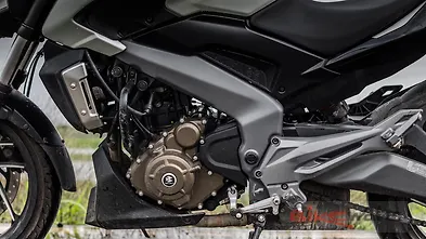 Yamaha FZ25 Price, Images, Colours, Mileage & Reviews | BikeWale