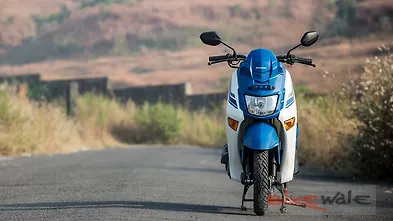 Honda Cliq Price, Images, Colours, Mileage & Reviews | BikeWale