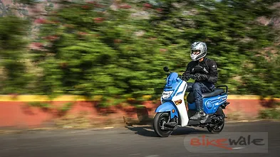 Honda Cliq Price, Images, Colours, Mileage & Reviews | BikeWale
