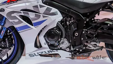 Suzuki GSX-R1000 Price, Images, Colours, Mileage & Reviews | BikeWale