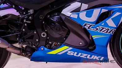 Suzuki GSX-R1000 Price, Images, Colours, Mileage & Reviews | BikeWale