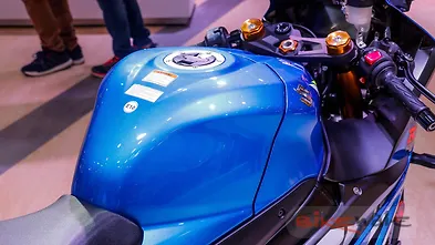 Suzuki GSX-R1000 Price, Images, Colours, Mileage & Reviews | BikeWale