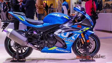 Suzuki GSX-R1000 Price, Images, Colours, Mileage & Reviews | BikeWale