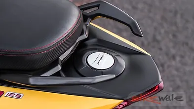 TVS Ntorq 125 Price, Images, Colours, Mileage & Reviews | BikeWale