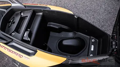 TVS Ntorq 125 Price, Images, Colours, Mileage & Reviews | BikeWale