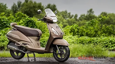 TVS Jupiter Price, Images, Colours, Mileage & Reviews | BikeWale