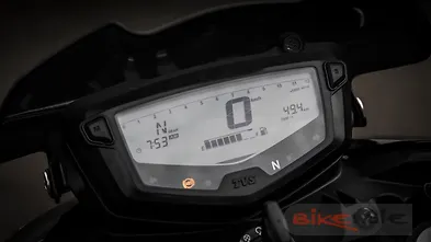 TVS Apache RTR 200 4V Price, Images, Colours, Mileage & Reviews | BikeWale