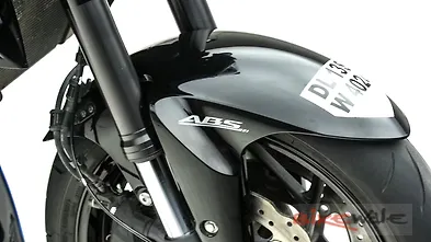 Suzuki GSX-S750 Price, Images, Colours, Mileage & Reviews | BikeWale