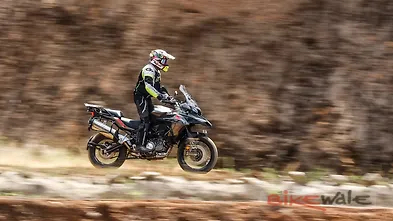 Benelli TRK 502X Price, Mileage, Images, Colours, Specifications - BikeWale