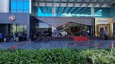 Used Car Showrooms in Hyderabad | Used Car Dealers in Hyderabad - CarWale