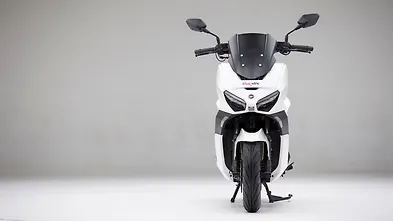 Keeway Vieste 300 Price - Mileage, Images, Colours | BikeWale