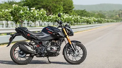Hero Xtreme 160R 4V Price - Mileage, Images, Colours | BikeWale