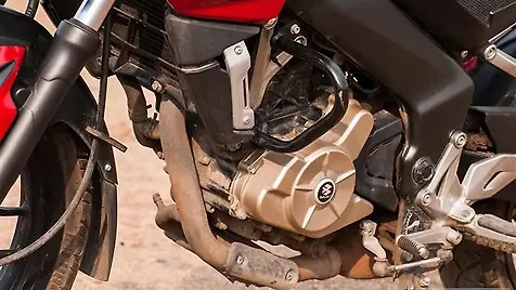 Bajaj Pulsar NS200 Engine Image - BikeWale