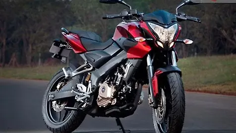 Bajaj Pulsar NS200 Front Three-Quarter Image - BikeWale