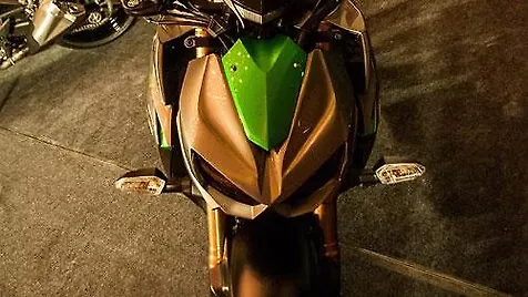 Kawasaki Z1000 Front Image - BikeWale