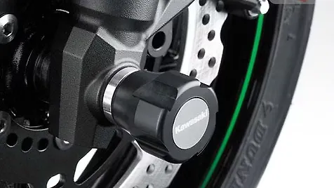 Kawasaki Z800 Wheels-Tyres Image - BikeWale