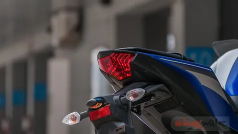 Yamaha YZF-R3 [2016-2017] Tail Lamp Image - BikeWale