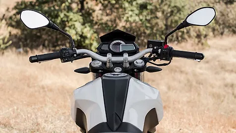 Benelli TNT 25 Exterior Image - BikeWale