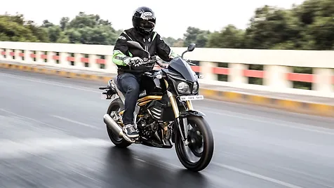 Mahindra Mojo XT300 Action Image - BikeWale
