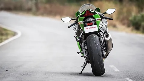 Kawasaki Ninja ZX-10R [2018-2019] Rear Image - BikeWale