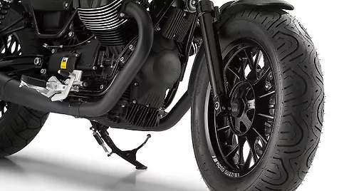 Moto Guzzi V9 Bobber Front Wheel & Tyre Image - BikeWale