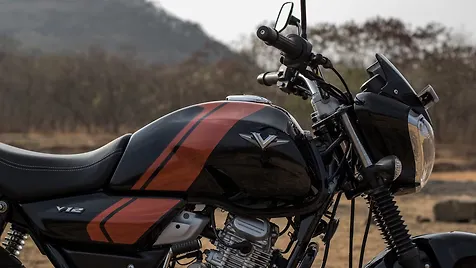 Bajaj V12 Tank Image - BikeWale