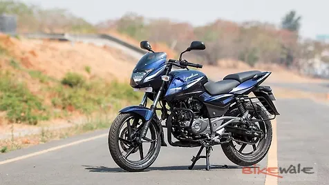 Bajaj Pulsar 180 [2001-2019] Front Three-Quarter Image - BikeWale