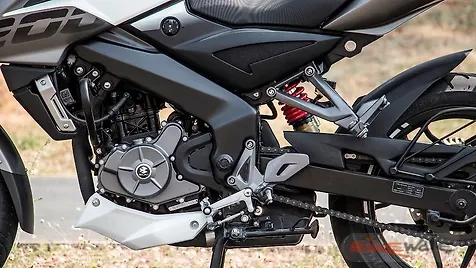 Bajaj Pulsar NS200 Engine Image - BikeWale