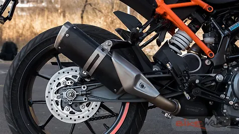 KTM 250 Duke [2021] Rear Wheel & Tyre Image - BikeWale