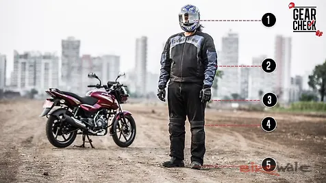 Bajaj Pulsar 150 Front Image - BikeWale