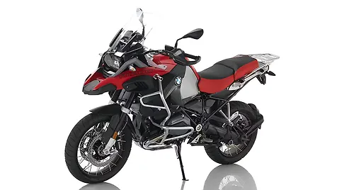 BMW R1200 GS Adventure Front Three-Quarter Image - BikeWale
