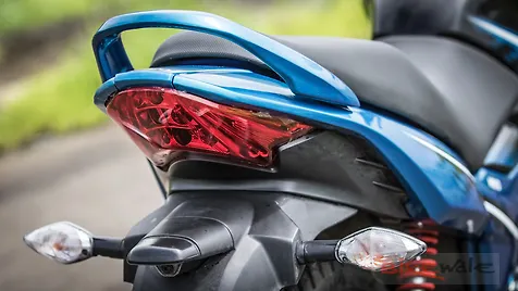 Hero Glamour Tail Lamp Image - BikeWale