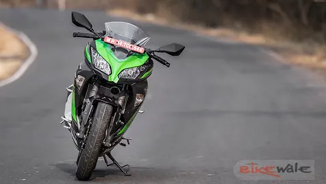 Kawasaki Ninja 300 [2018-2019] Front Image - BikeWale
