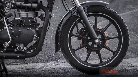 Royal Enfield Thunderbird 350X Action Image - BikeWale
