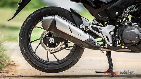 Hero Xpulse 200T Rear Wheel & Tyre Image - BikeWale