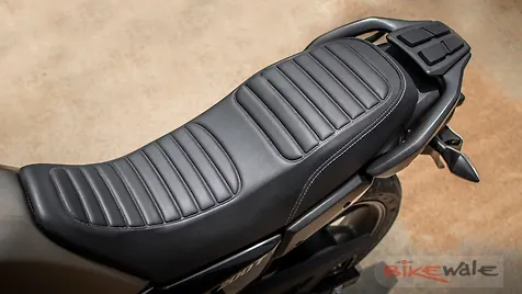 Hero Xpulse 200T Seat Image - BikeWale