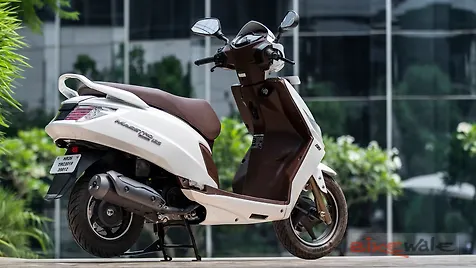 Hero Maestro Edge 125 Exterior Image - BikeWale