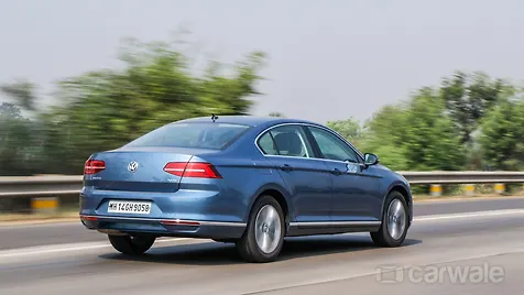 Volkswagen Passat Images, Interior & Exterior Photo Gallery - CarWale