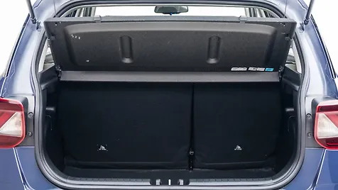 Hyundai Venue Photo, Interior Image - CarWale