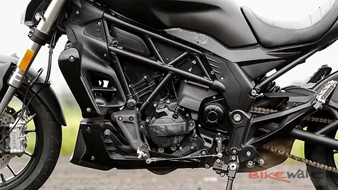 Benelli 502C Engine From Left Image - BikeWale