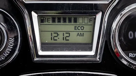 Royal Enfield Classic 350 Clock Image - BikeWale