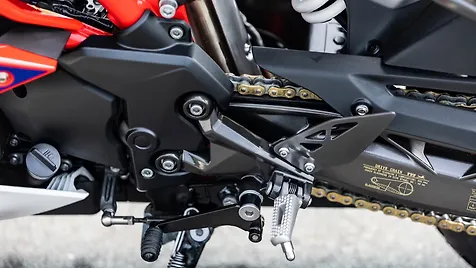 TVS Apache RR310 Gear Shift Lever Image - BikeWale