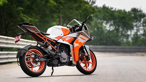 KTM RC 200 Right Rear Three Quarter Image - BikeWale