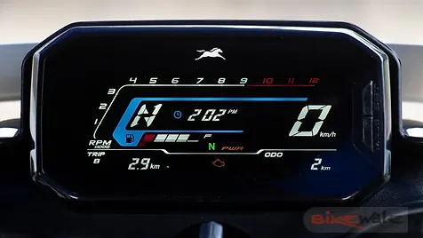 TVS Radeon TFT / Instrument Cluster Image - BikeWale