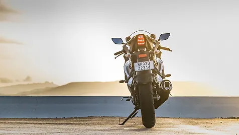 Yamaha R15 V4 Rear View Image - BikeWale