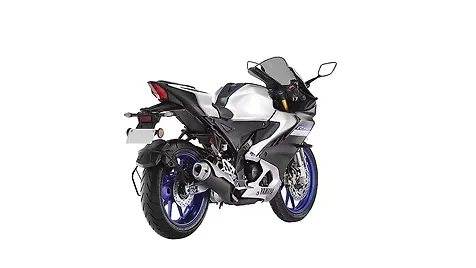 Yamaha R15 V4 Right Rear Three Quarter Image - BikeWale