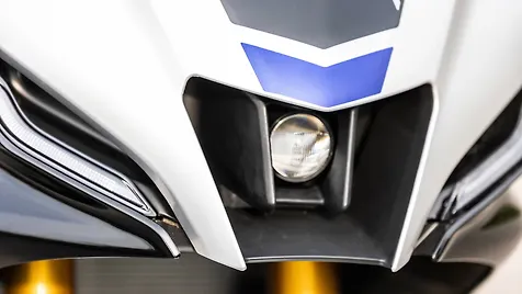 Yamaha R15 V4 Head Light Image - BikeWale